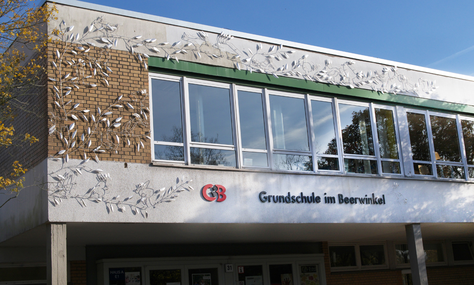 Fassadengestaltung Grundschule im Beerwinkel | ARTPeRo